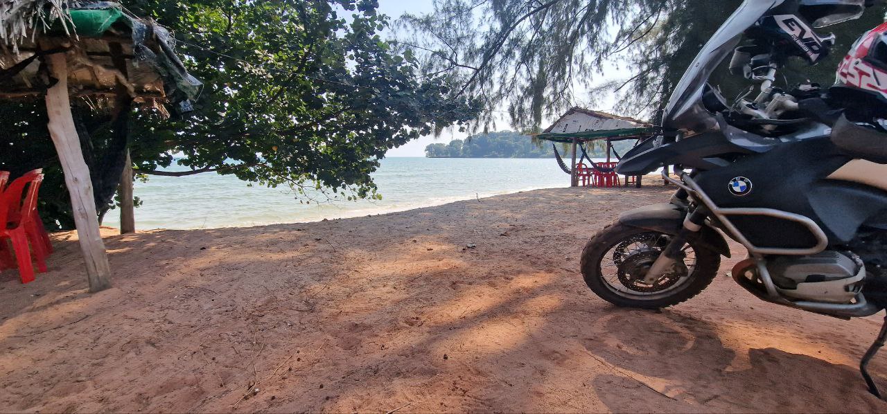 Safely Navigating the Roads by Motorbike in Cambodia: A Beginner's ...