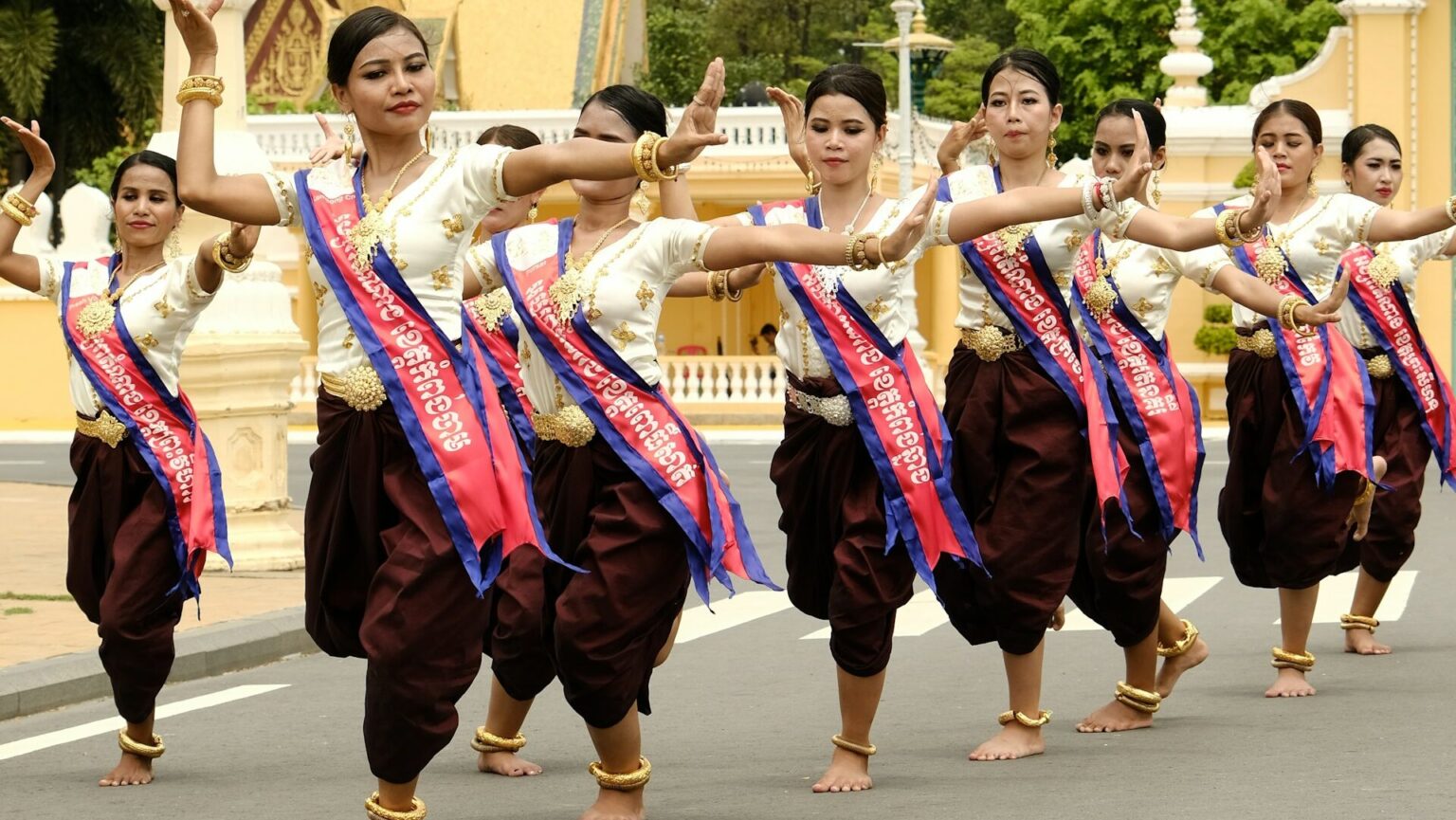 Traditional Khmer Dance: Where to Watch in Cambodia - ← Camboticket Blog